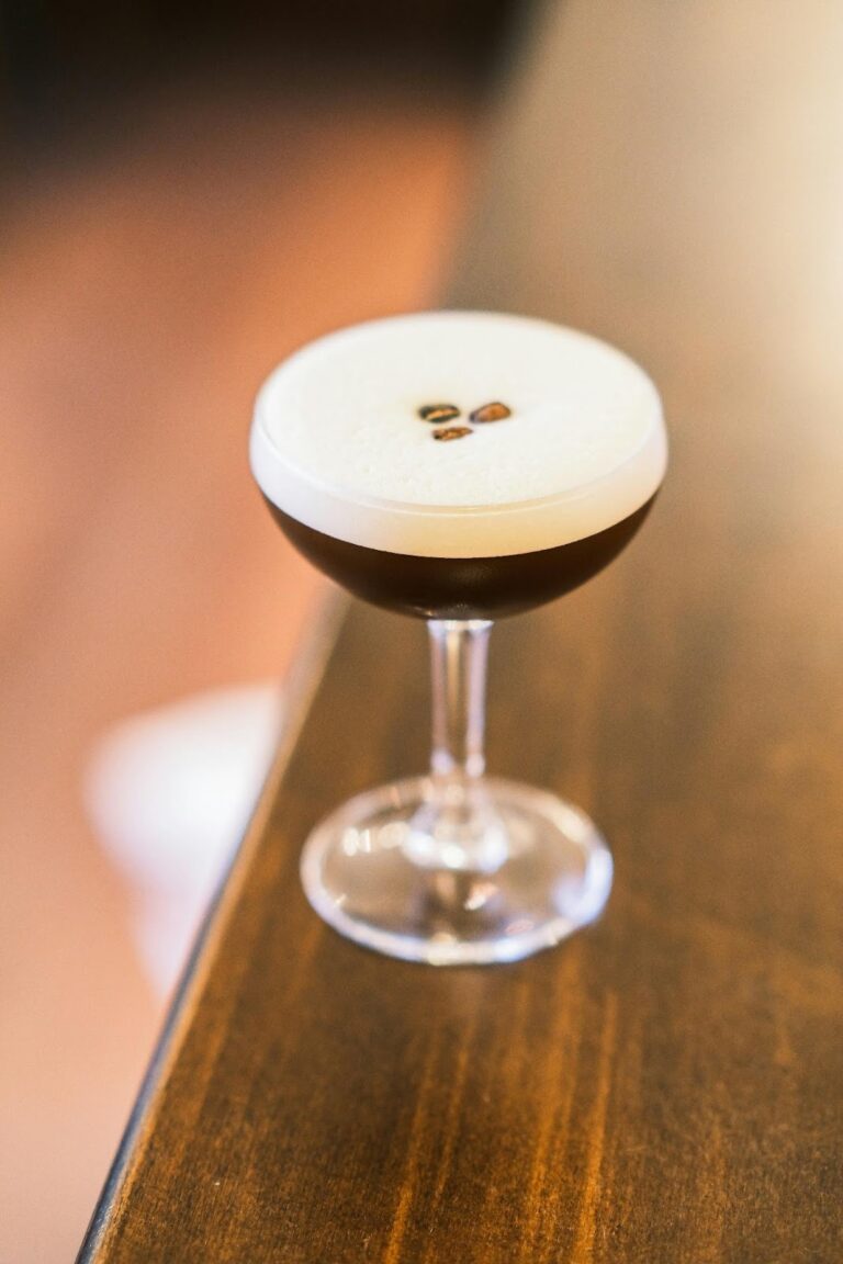 Must-Try Aussie Drinks: Iconic Australian Beverages